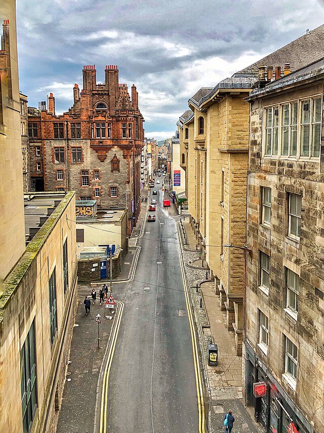 Walking in the footsteps of Patrick Geddes in the crucible of his ideas ...