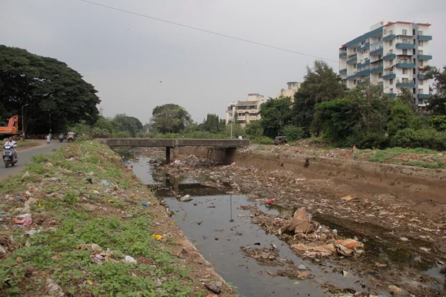 Pune’s Mula-Mutha sinks into ecological disaster - Question of Cities